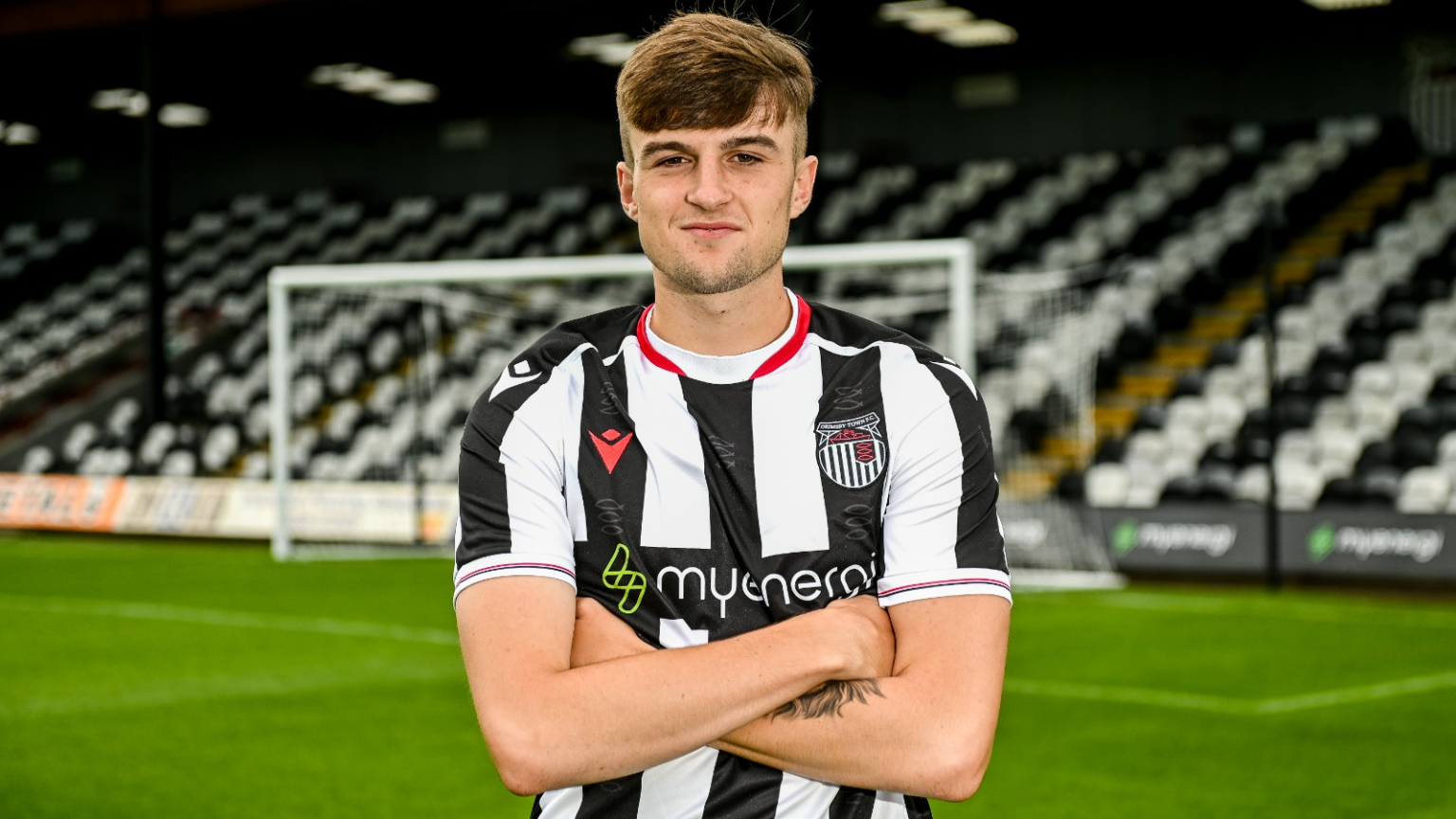 BRAMWELL JOINS WHITBY ON LOAN - Grimsby Town Football Club