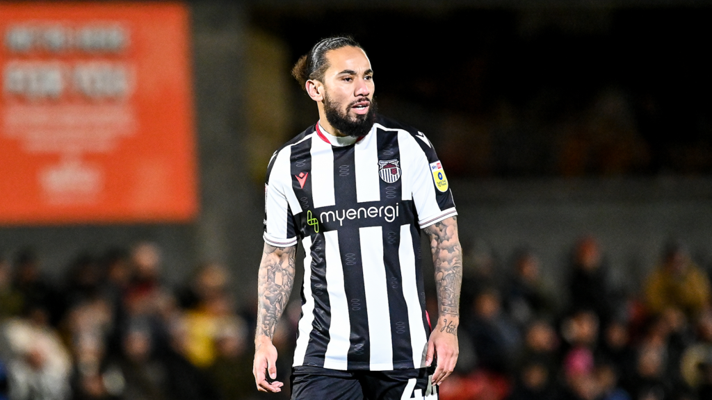 Scannell Signs New Deal - Grimsby Town Football Club