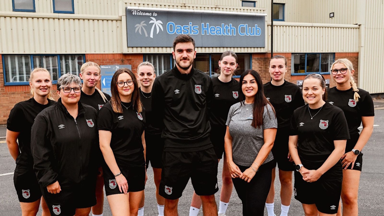 OASIS PARTNERSHIP EXTENDED TO WOMEN'S FIRST TEAM - Grimsby Town ...
