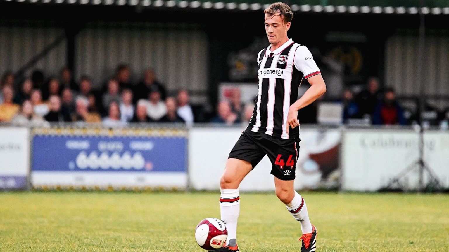 HARVEY CRIBB JOINS GRIMSBY BOROUGH ON LOAN - Grimsby Town Football Club