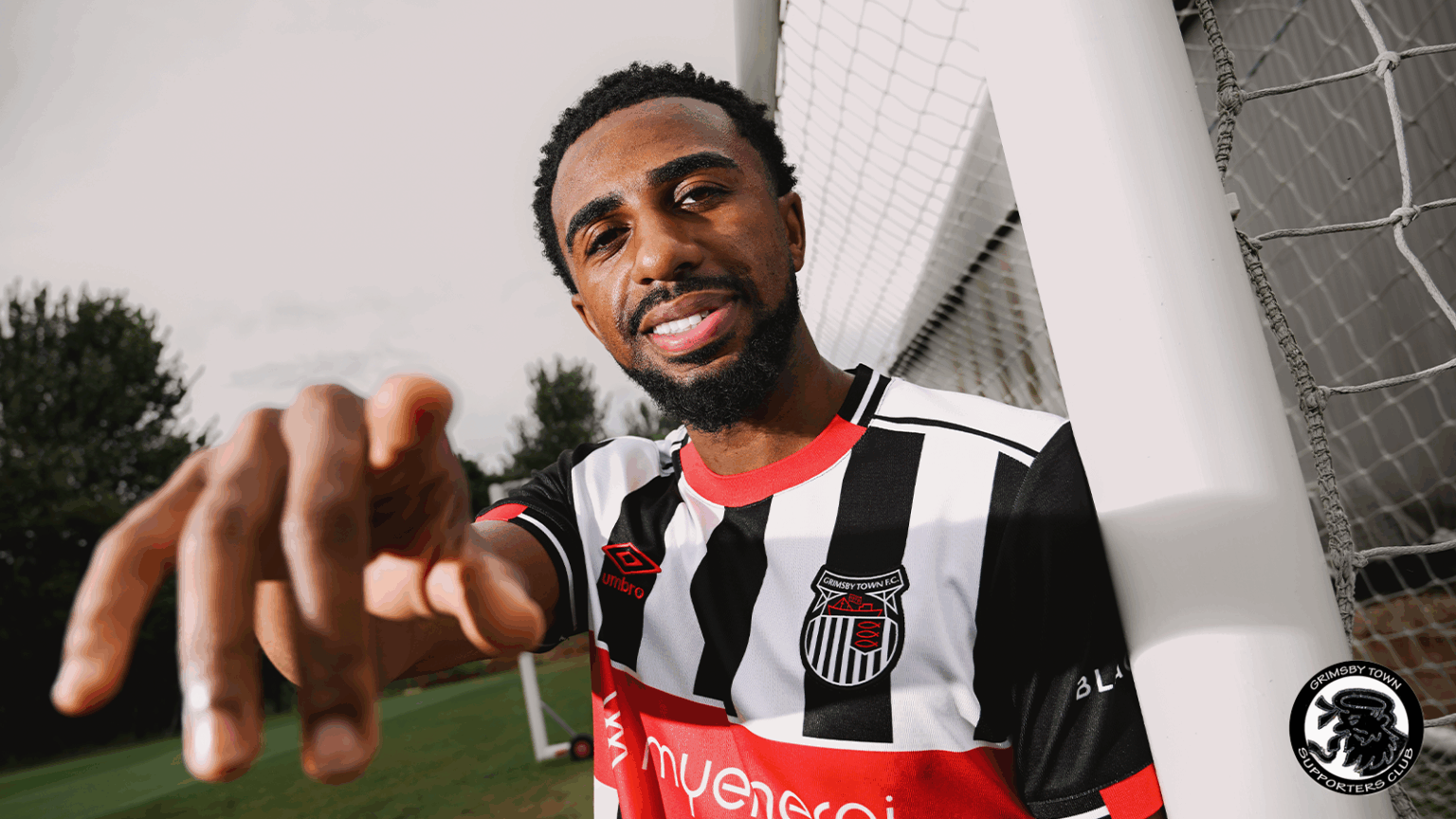 Sweeney Signs! - Grimsby Town Football Club