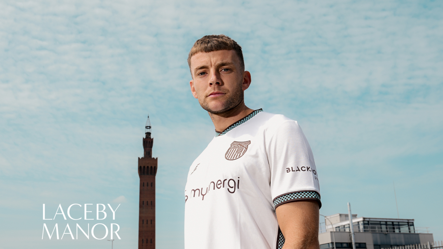 Sam Signs! - Grimsby Town Football Club